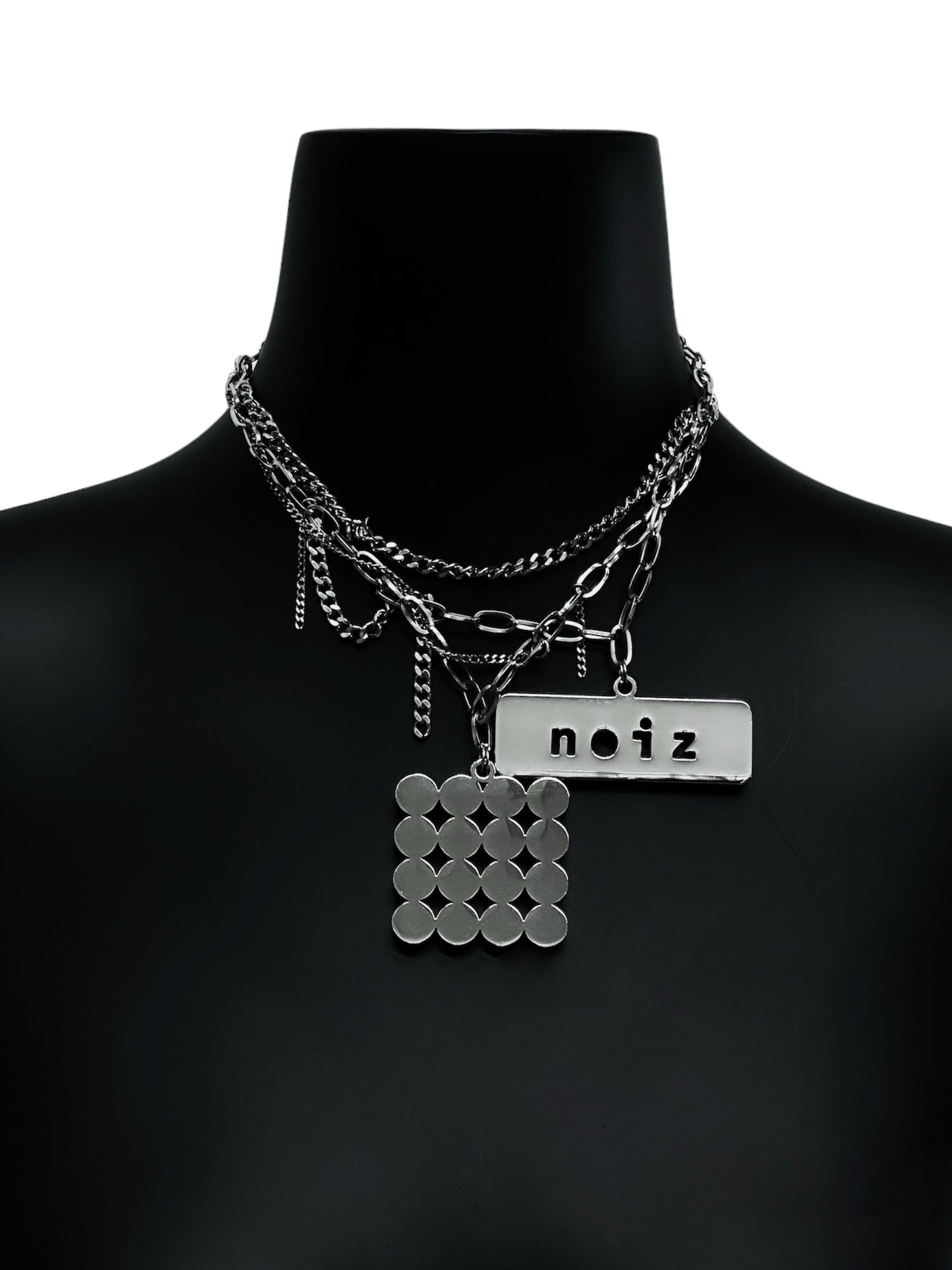 NOIZ ACCESSORIES – A-JANE